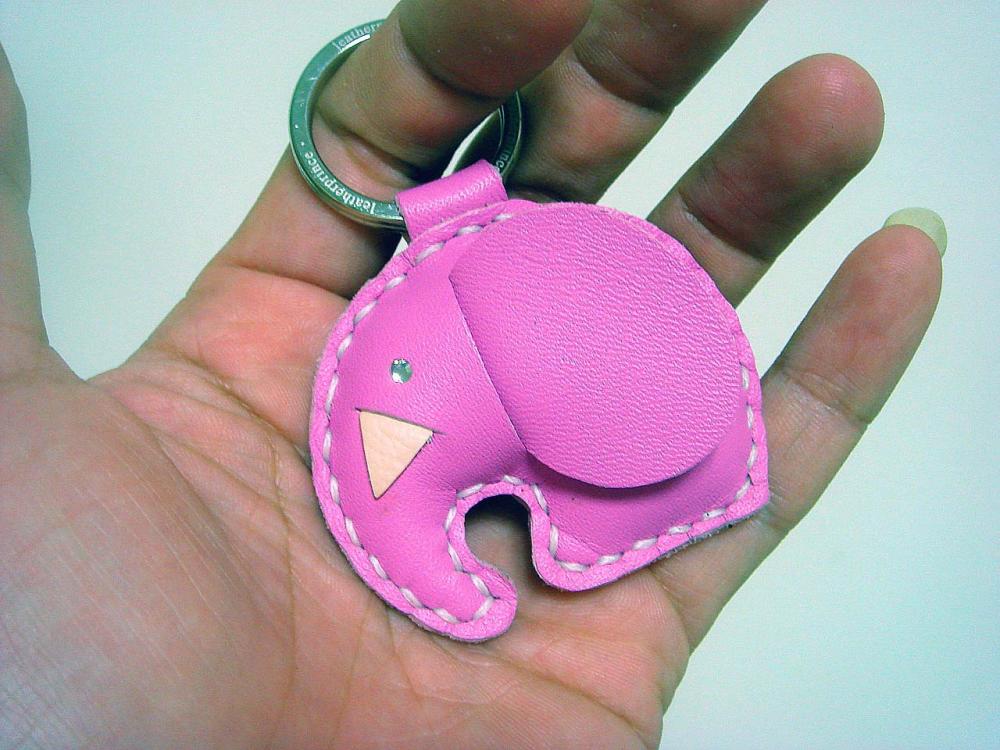 Laura The Elephant Leather Keychain ( Pink ) on Luulla