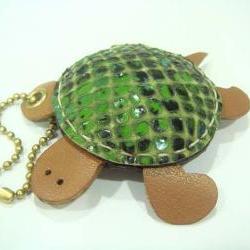 Winny The Turtle Leather Charm( Green Lizard Printed ) on Luulla