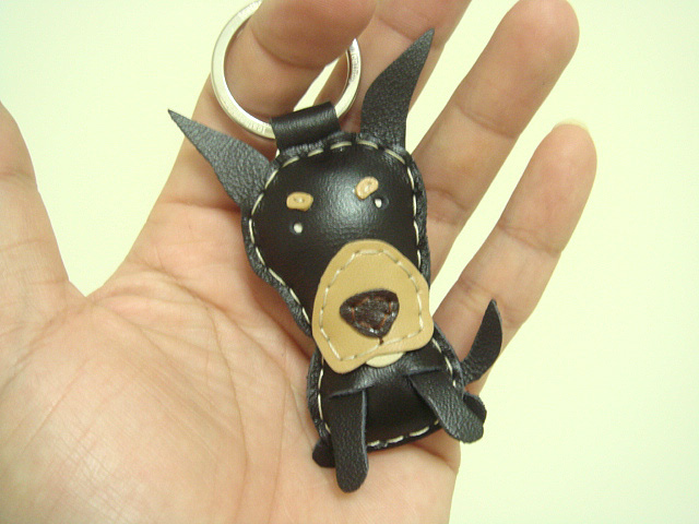 Logan The Doberman Pinshcer Leather Charm ( Black ) on Luulla
